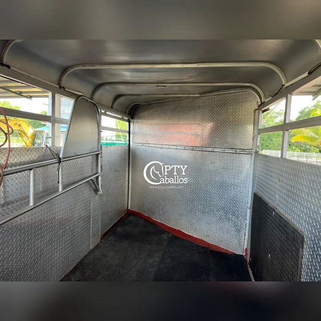 REMOLQUE – PTY Caballos